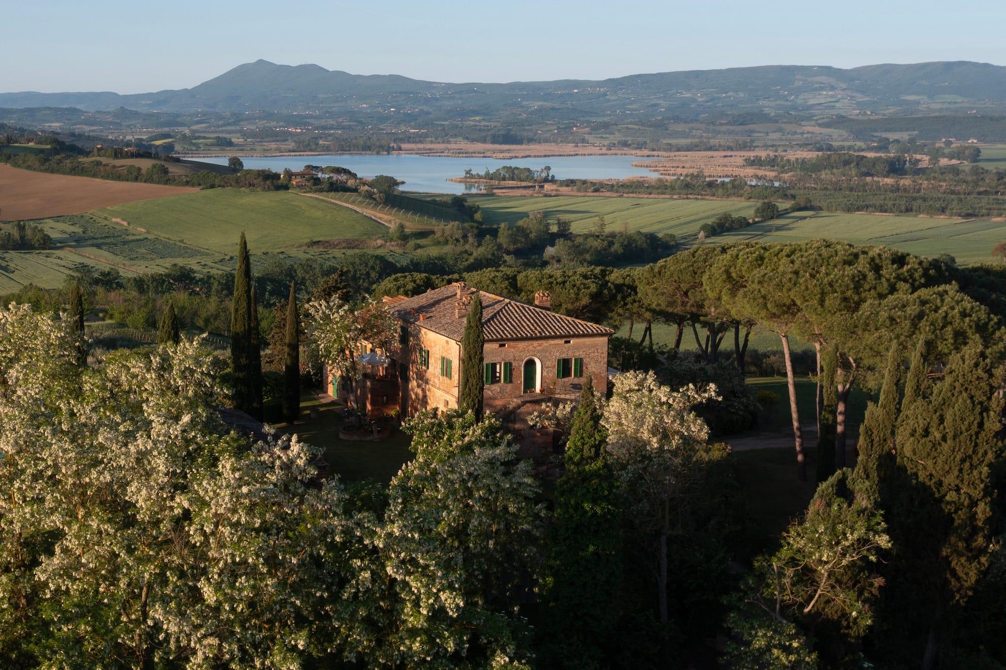 Villa Cozzano | Umbria, Italy | 16th century villa
